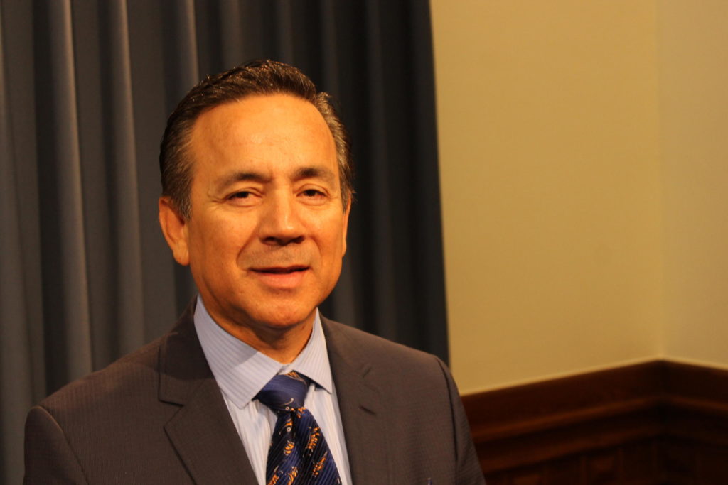 State Sen. Carlos Uresti Accused Of Bribery, Defrauding Investors In ...