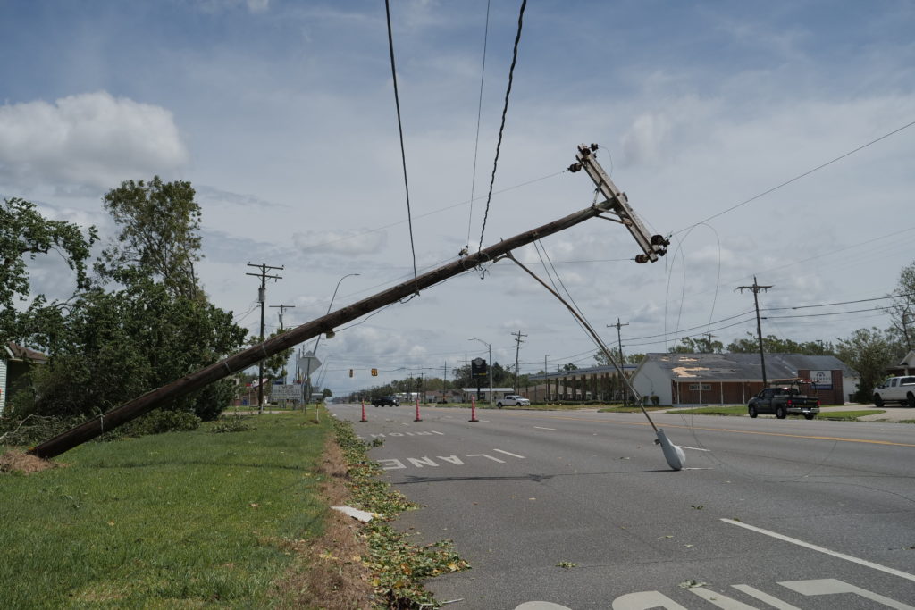Triple-Digit Winds In Orange, Texas, But No Heavy Storm Surge After ...