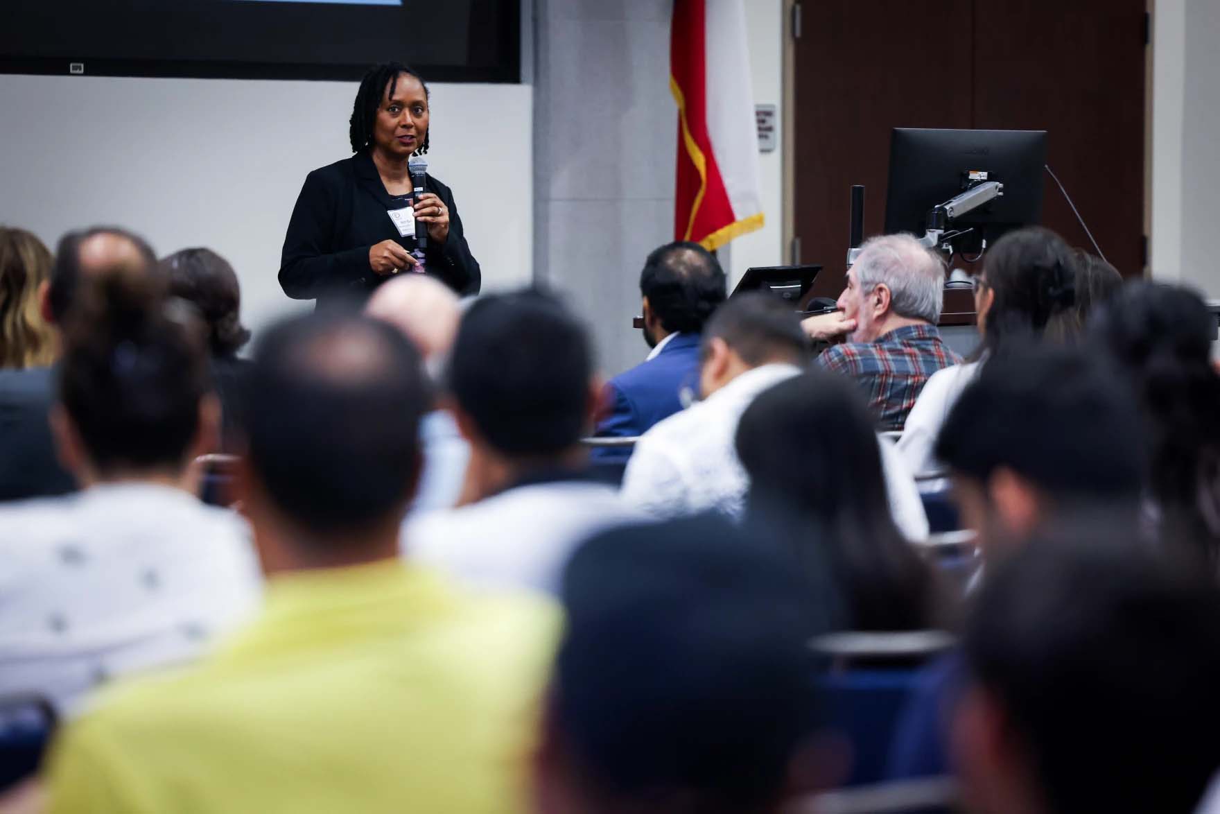 Plano’s citizenship workshop packed as fears over Trump immigration ...